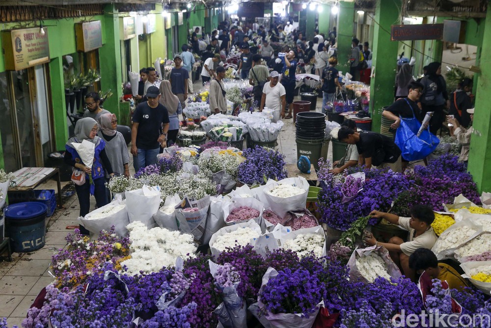 Ramai! Pasar Bunga Ini Banjir Pembeli Jelang Lebaran - Kaltimtuntas