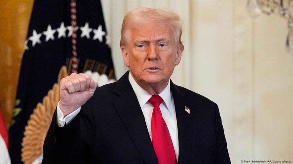 Ancaman Trump: Perang Dagang Baru Melanda Dunia? - Kaltimtuntas